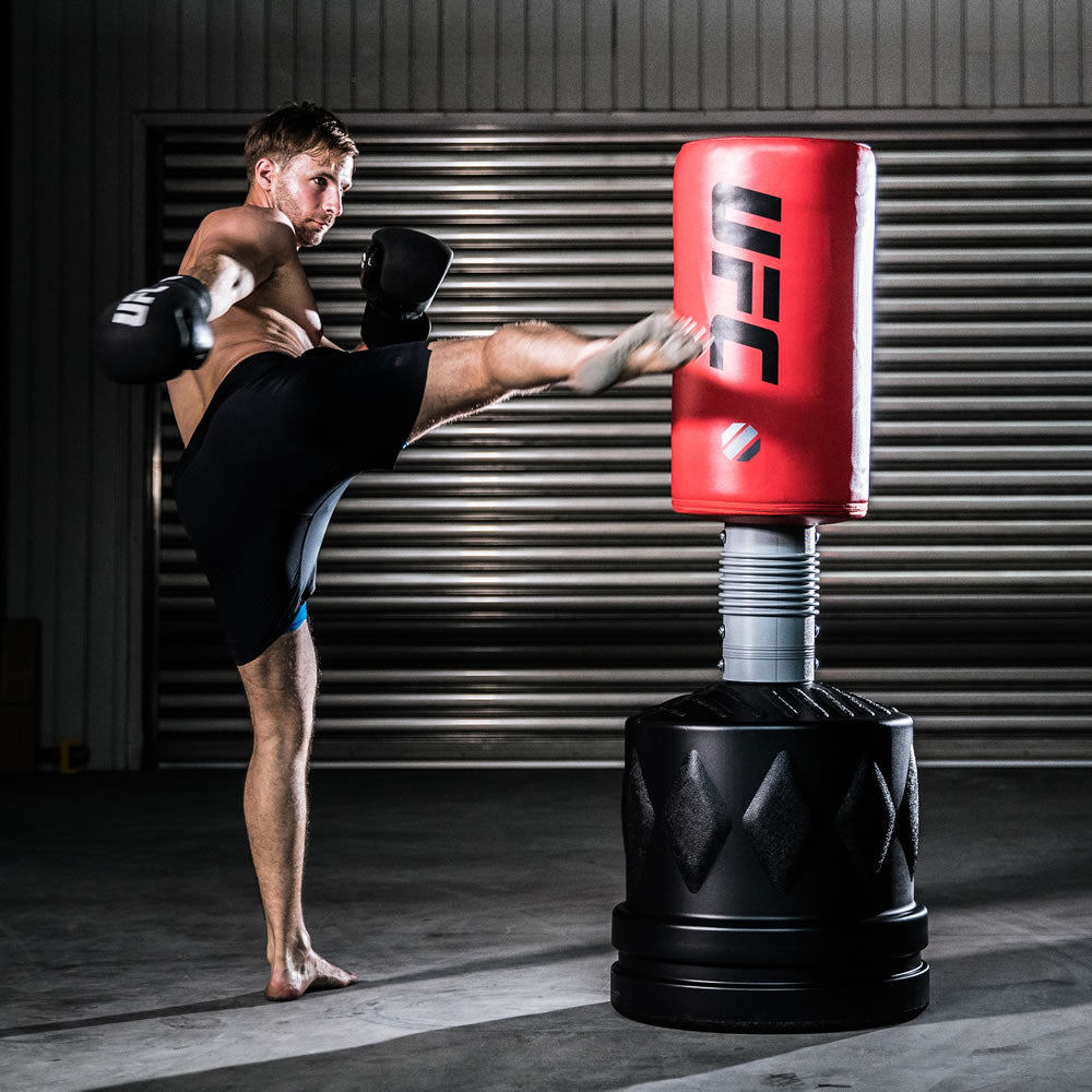 UFC Standboxsack CONTENDER gunstig kaufen im CARDIOfitness Shop CARDIOFITNESS